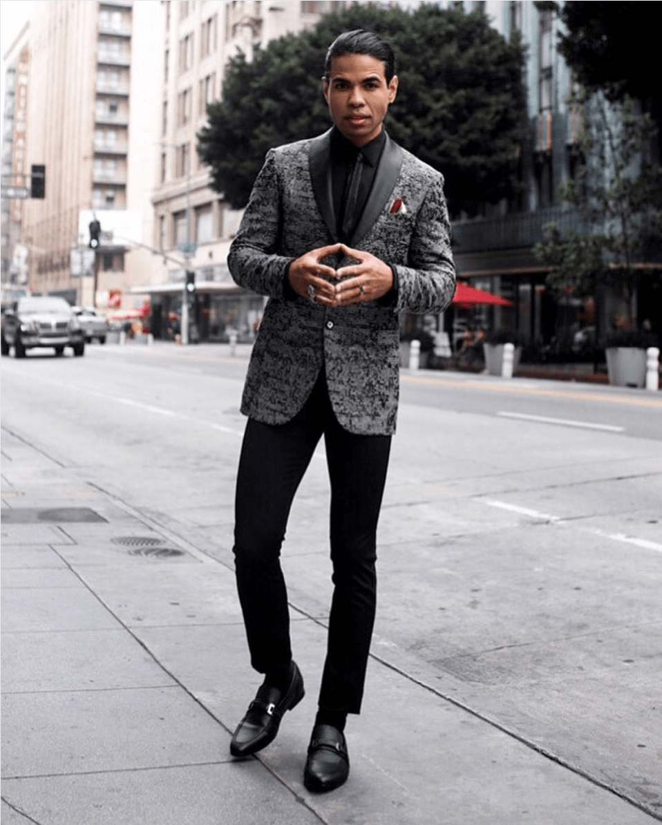 Steven Spence appeared in an interview with FORTUNA Tokyo's new jacket